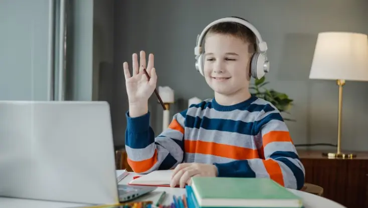 6 Ways to Build Vocabulary Through Online English Tutoring